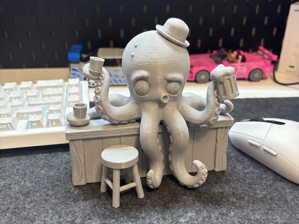 Octopus Bartender at the Pub | Funny Desk Decor - Free 3D Print Model ...