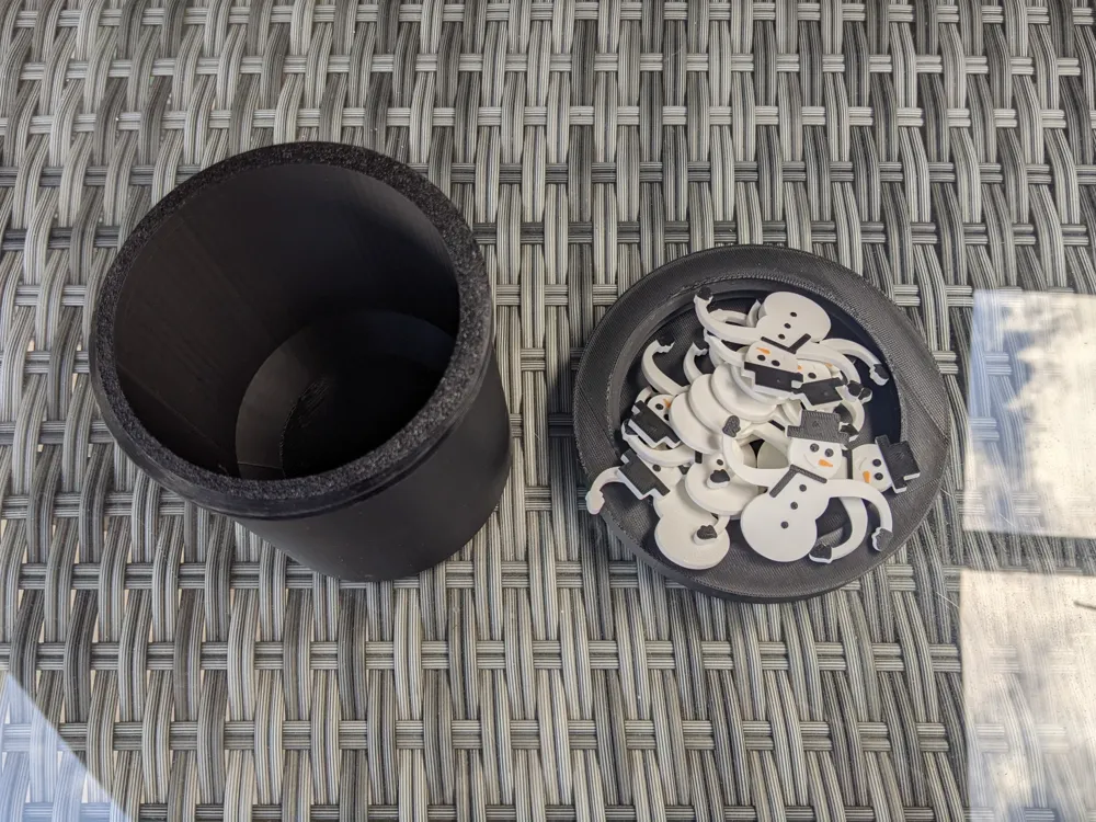 Snowman Stackin' (Barrel of Monkeys Inspired) by alope089 - MakerWorld