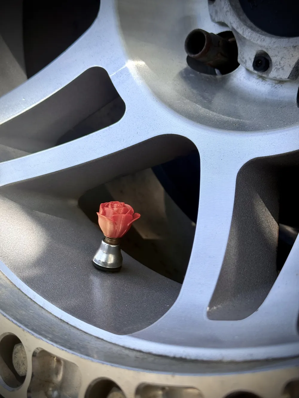 Rose Valve Stem Cap for Cars and bikes! - Free 3D Print Model - MakerWorld