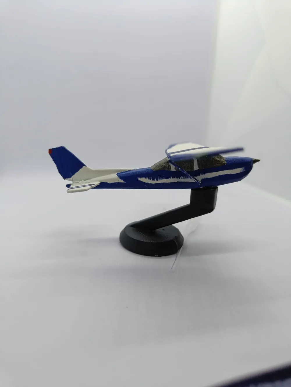 Cessna 172 Lo-Poly Inertia Compass by DUDUS FORGE MakerWorld: Download ...