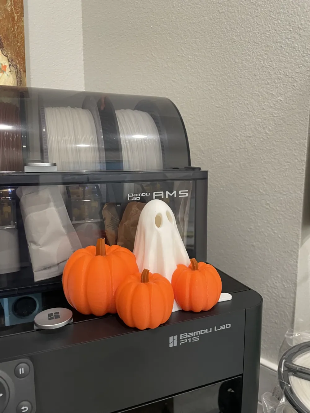 Pumpkins and ghost - Remix with color Remixed by hudson s - MakerWorld