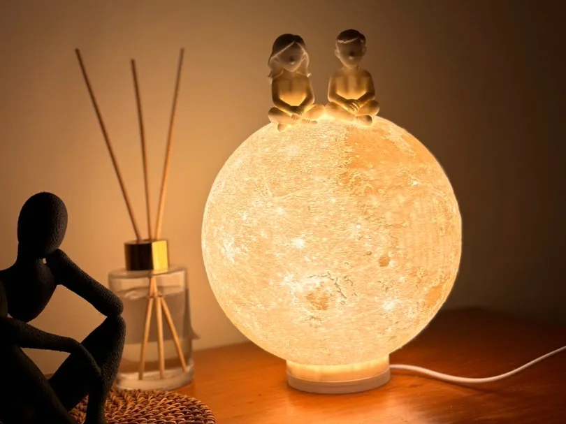 Moon Lamp with Couple – Decorative Model - Free 3D Print Model - MakerWorld