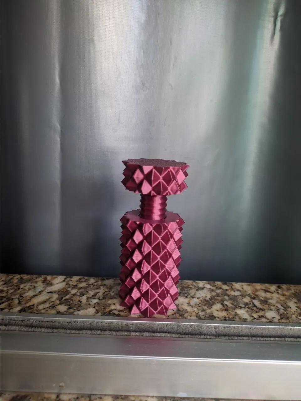 Adjustable Thorn Pillar GPU Support by Dane - MakerWorld