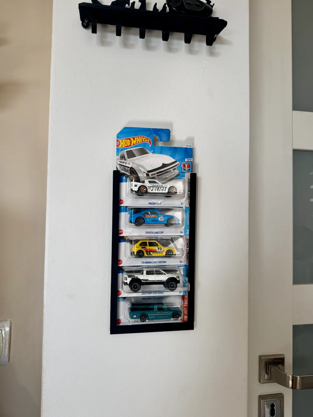 Modular Card Hanger & Display for 1:64 cars - Free 3D Print Model ...