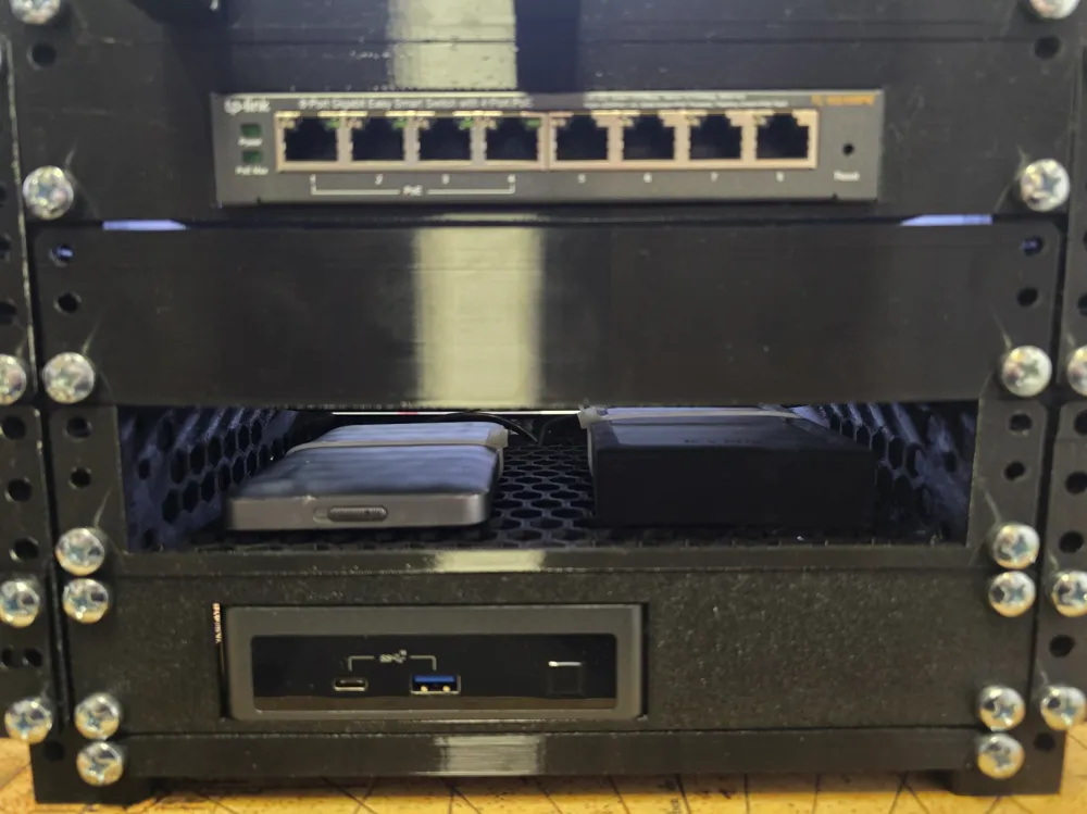 Shelf 10 inch Rack - front closed - bottom hex Remixed by unknown_one ...