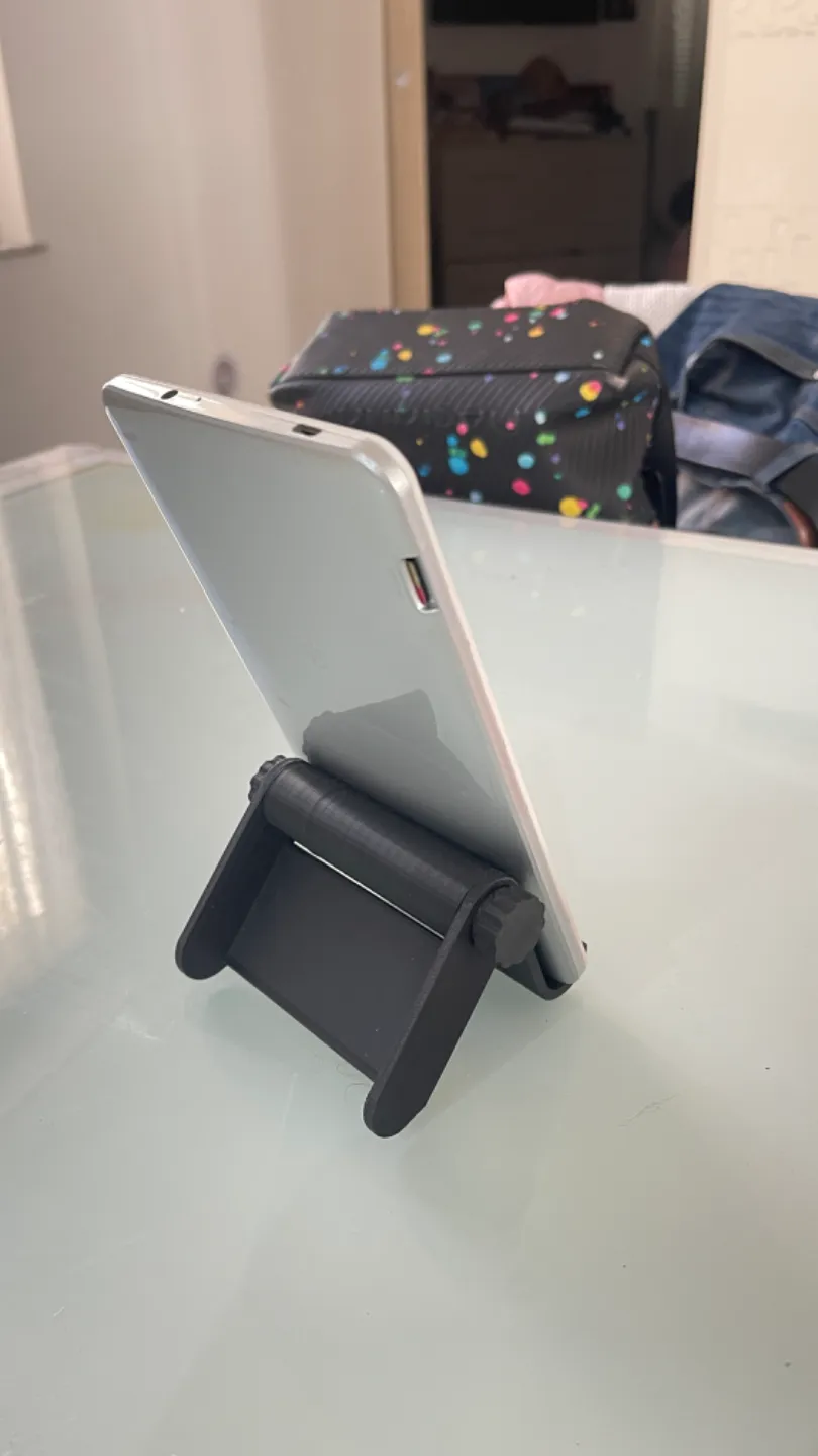 Tablet iPad Stand Foldable by Tala16 - MakerWorld