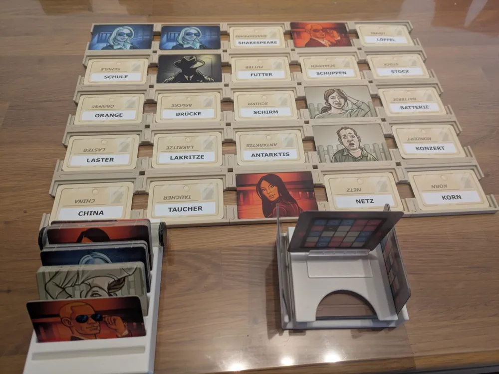 Codenames Material Set - Grid and Organiser by Crusoe3DMakerWorld: Download Free 3D Models