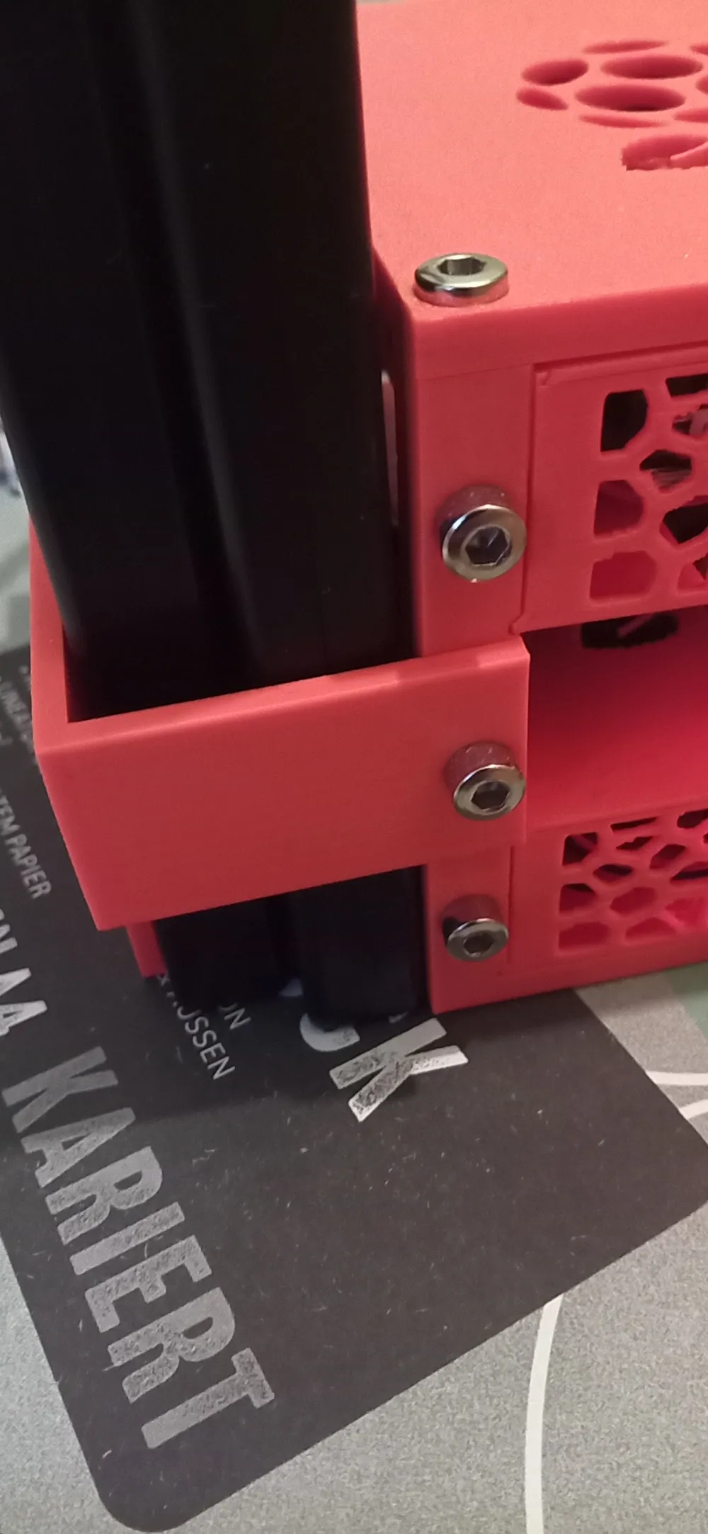 Festplattenhalter für Raspberry Pi Rack – Kostenloses 3D-Druckmodell ...