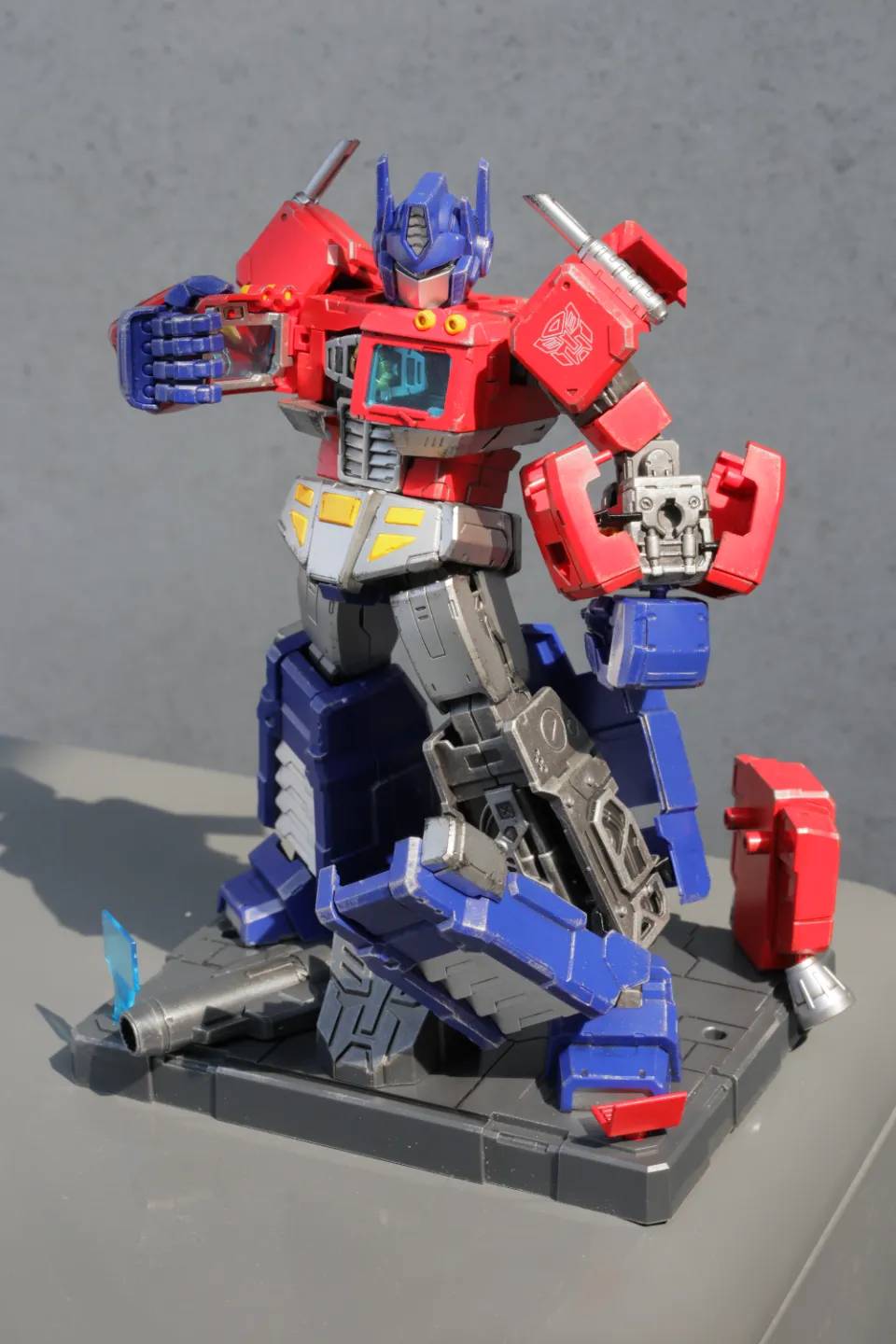 Legendary Snubbull Optimus Prime Armor Stand by fengMakerWorld ...