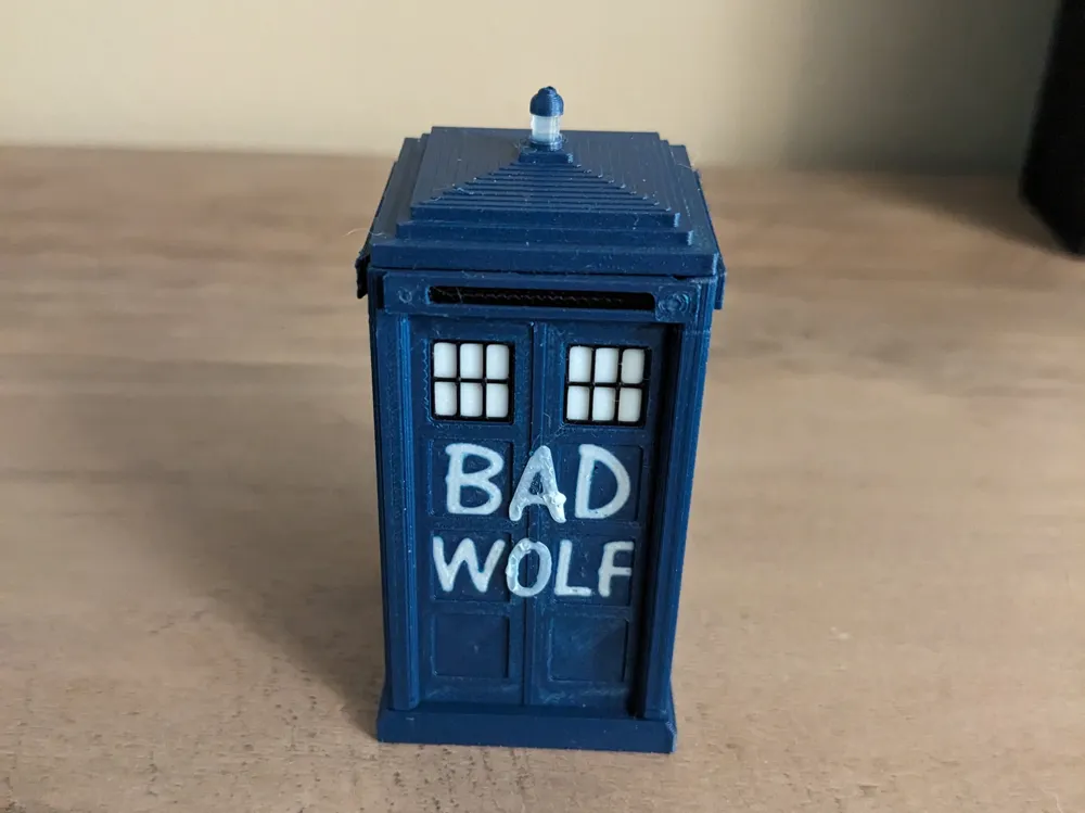 BAD WOLF, 200% Pocket Tardis, no Kit Remixed by Wolffe - MakerWorld