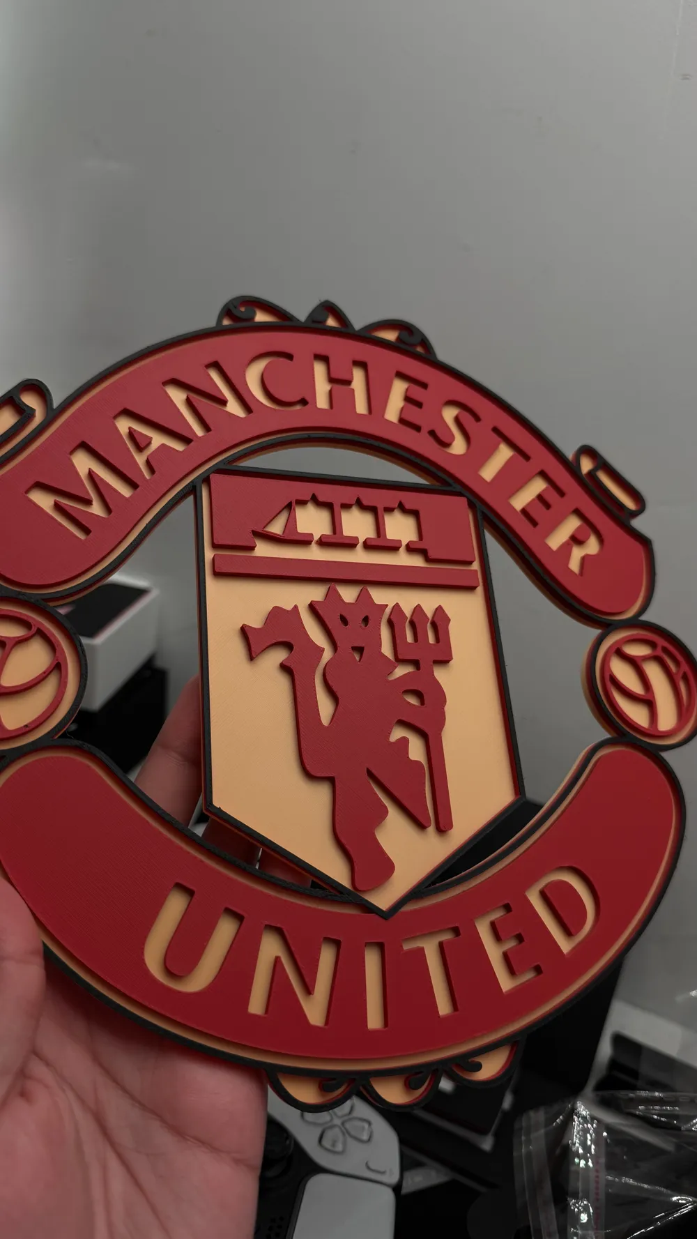 Manchester United Emblem (No Ams Needed) - Free 3D Print Model - MakerWorld