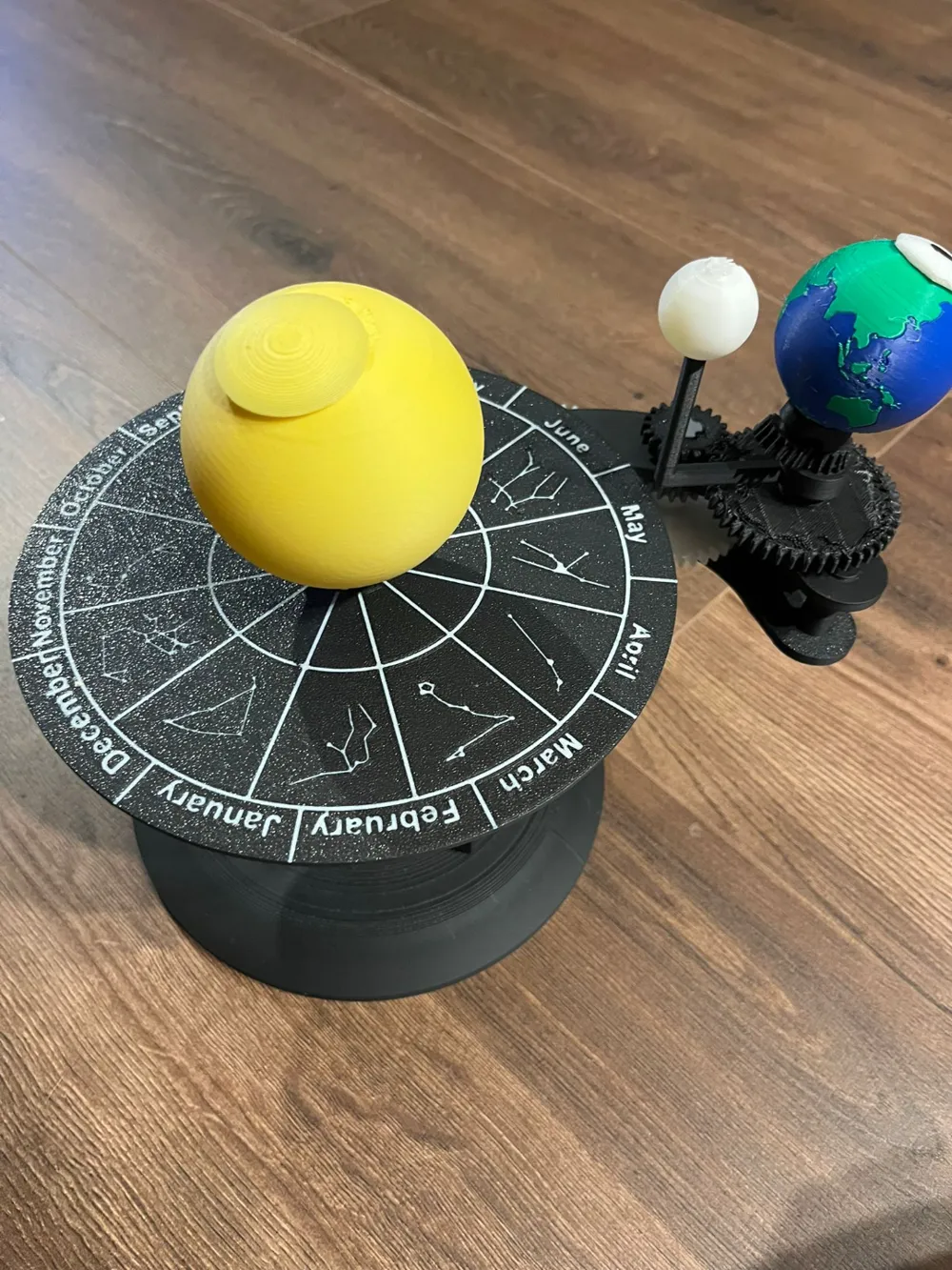 Simple Earth Orrery by 3D URSA MakerWorld: Download Free 3D Models