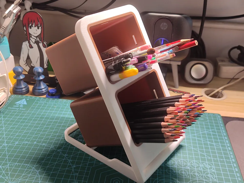 Angled Pen Holder by 西伯利亚的土豆 - MakerWorld