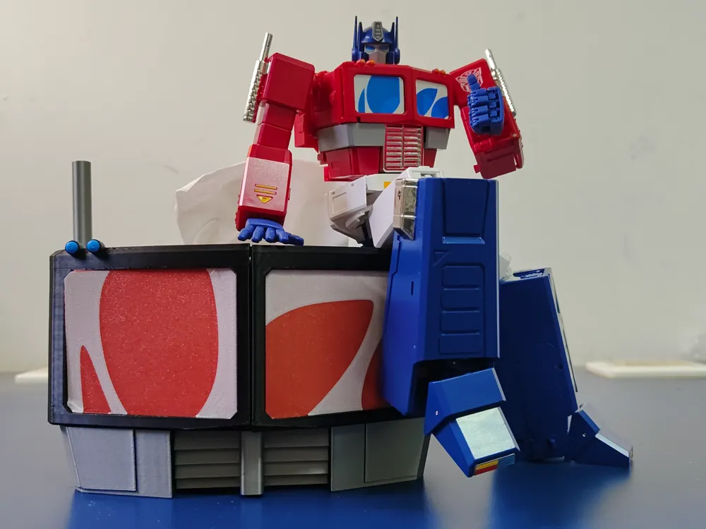 Transformers Optimus Prime Tissue Box by 八分宅 MakerWorld: Download Free ...