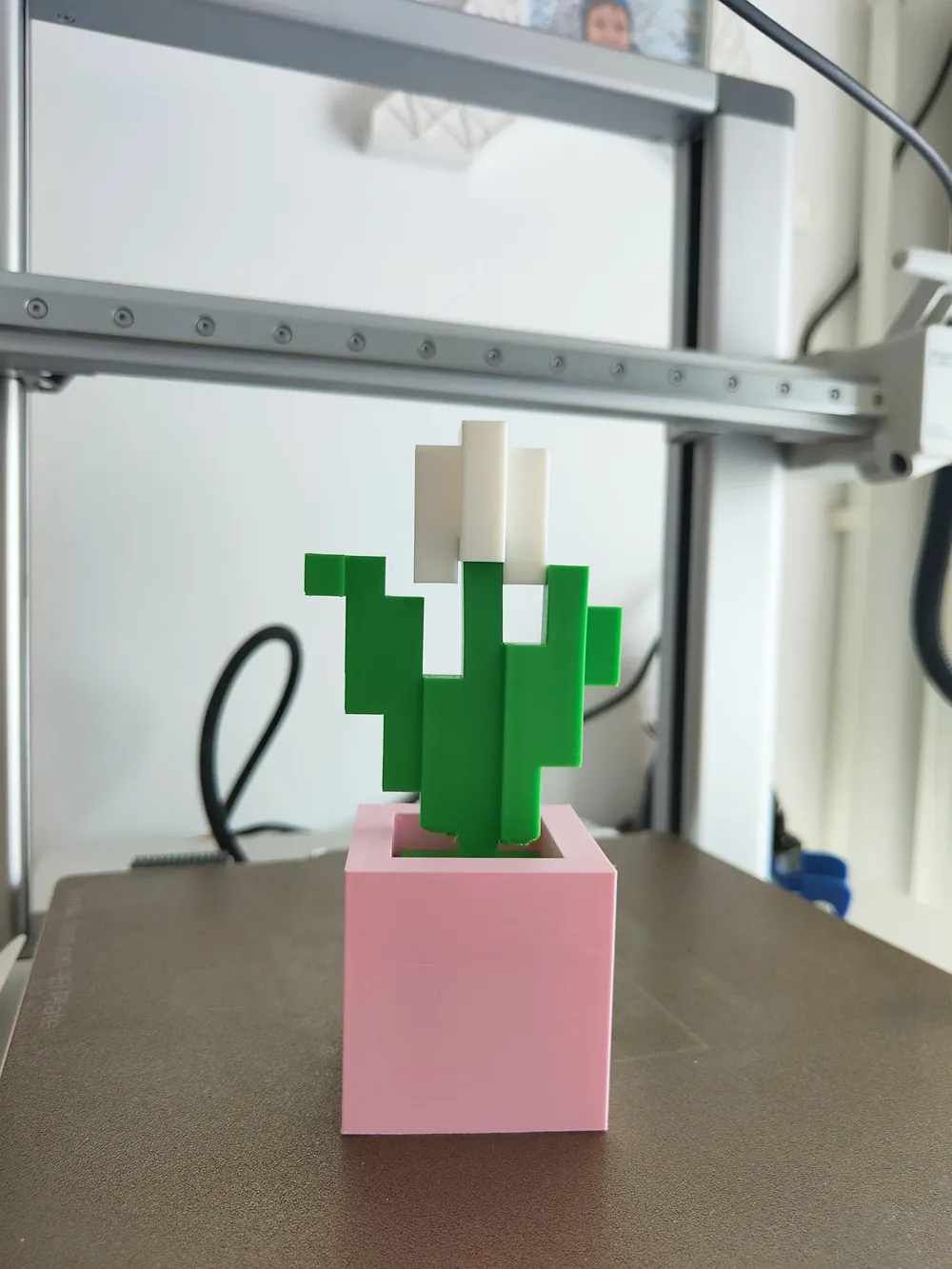 Minecraft Tulip (COLOR CHANGEABLE) - Free 3D Print Model - MakerWorld