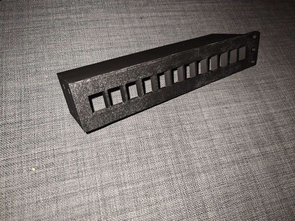 19" rack keystone patch panel 1u reinforced by stijn MakerWorld ...