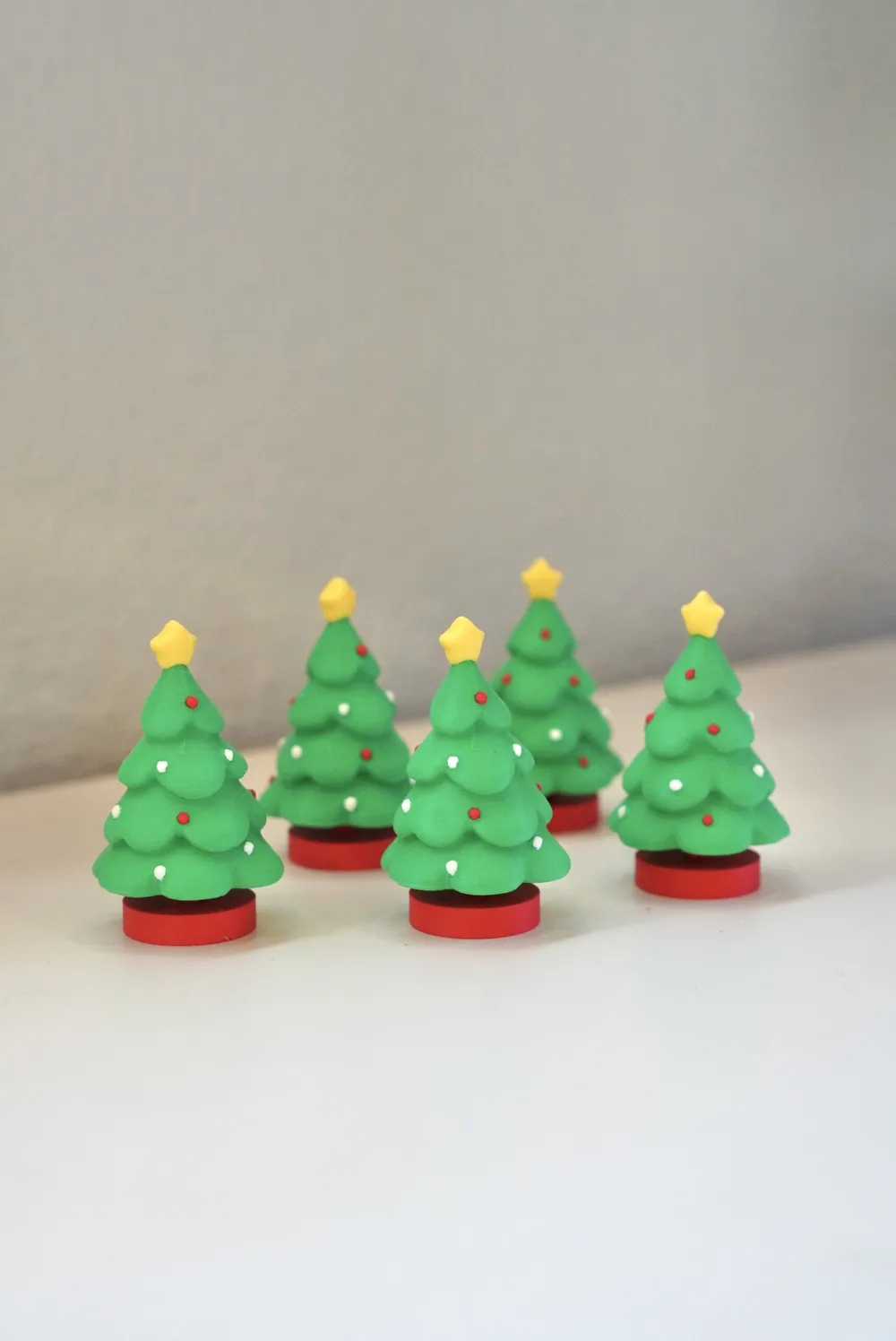 Christmas Tree fidget clicker - Free 3D Print Model - MakerWorld