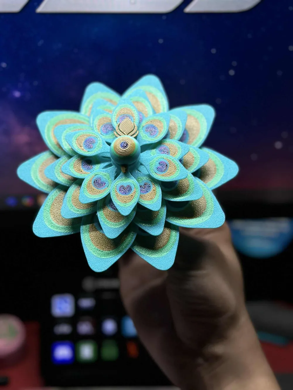 Peacock Spiral Spinner V2 Fidget - Free 3D Print Model - MakerWorld