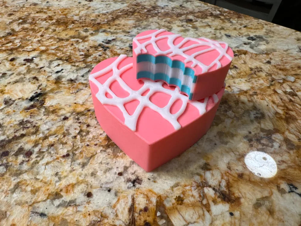 Little Debbie “Be Mine” heart cake by ThisJustn - MakerWorld
