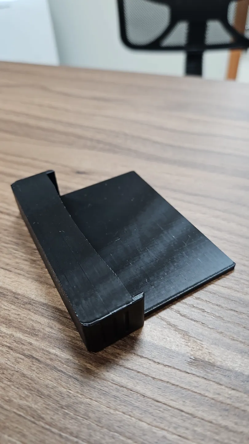 RG40XXV Screen Cover V1 by lvalkyrieMakerWorld: Download Free 3D Models