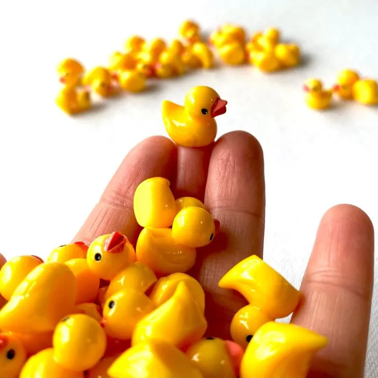 Mini Rubber Ducks (12x) by RubberDuckArmy - MakerWorld