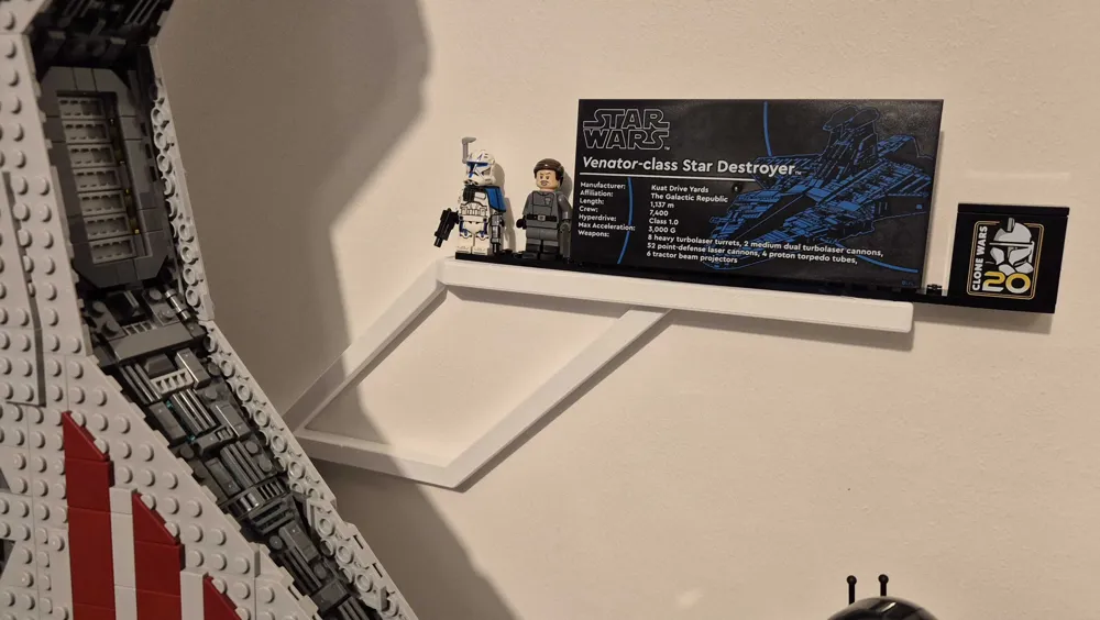 Vertical Wall Mount for the UCS Venator 75367 - Free 3D Print Model ...