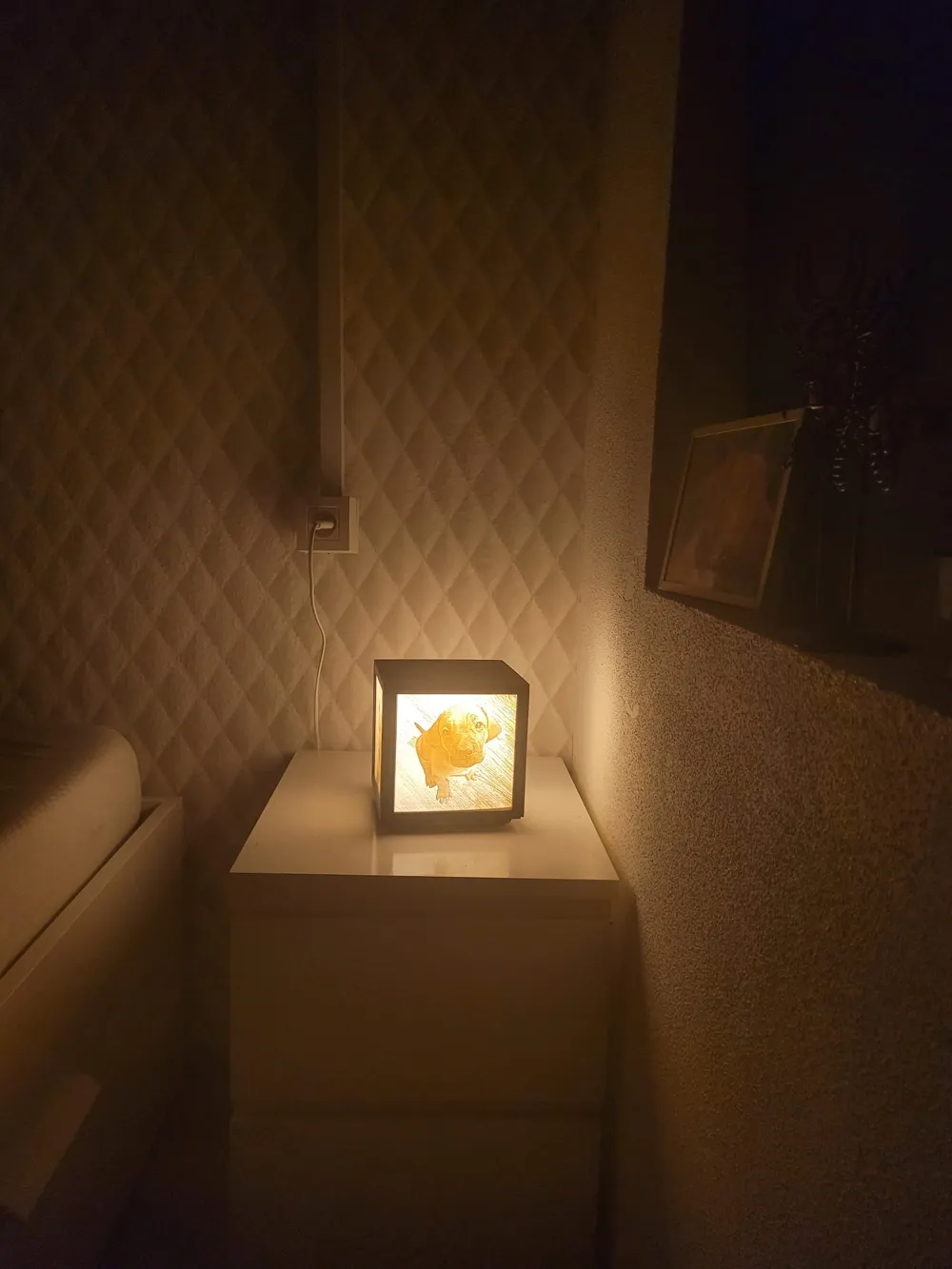 Lithophane lamp with 4 pictures - Free 3D Print Model - MakerWorld
