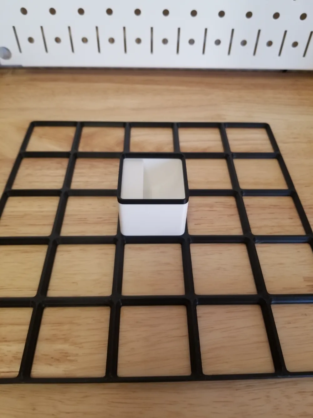 Gridfinity 1x1 With Tab and Scoop by Lee_337 - MakerWorld