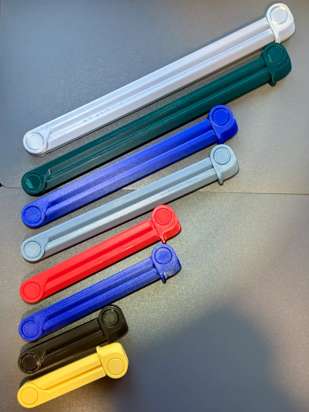 Print in Place Bag Sealer Clamps. 7 Print Profiles by Stuart Wyre MakerWorld: Download Free 3D ...