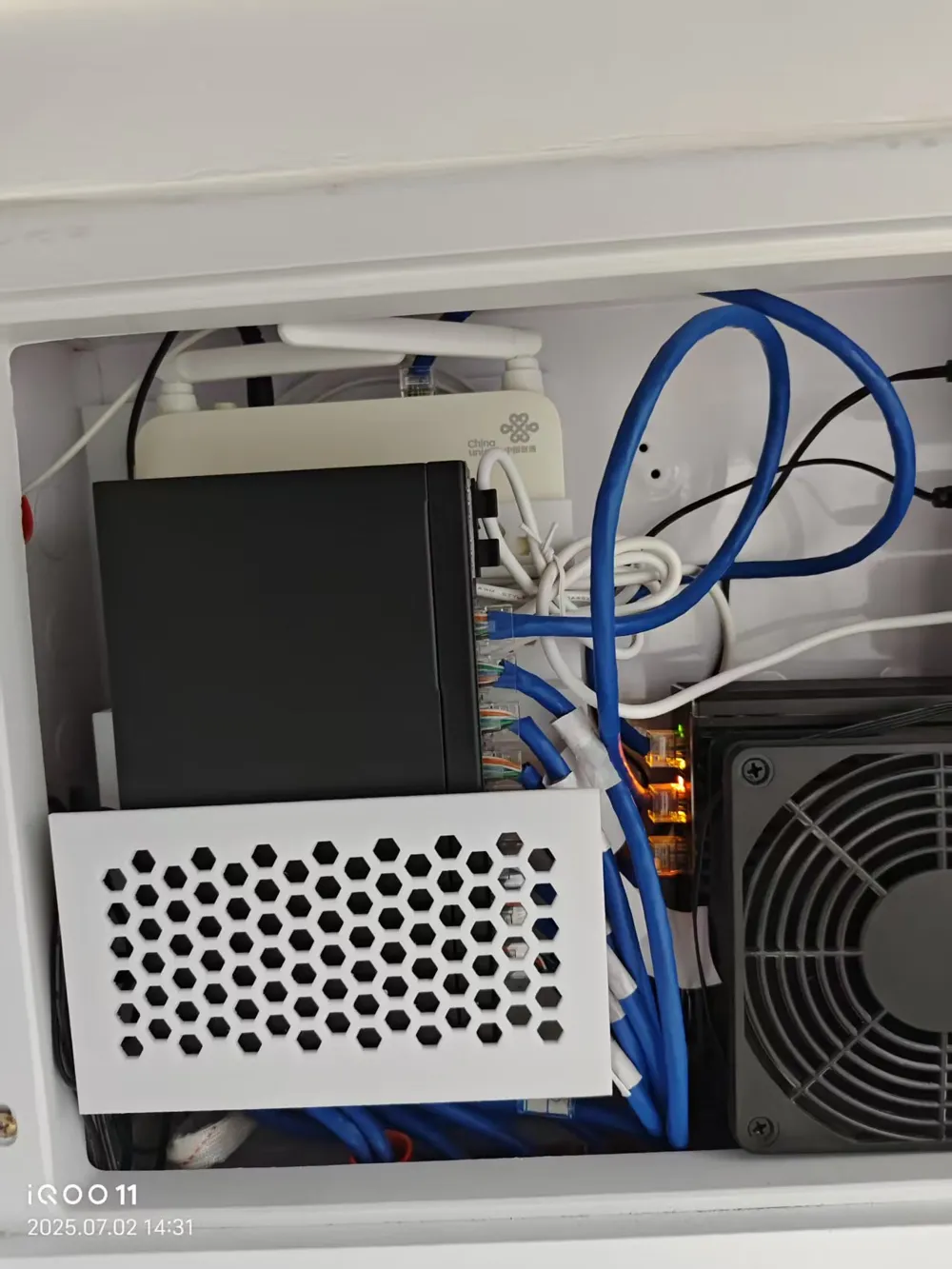 Multimedia box modification bracket, optical modem switch bracket by ...