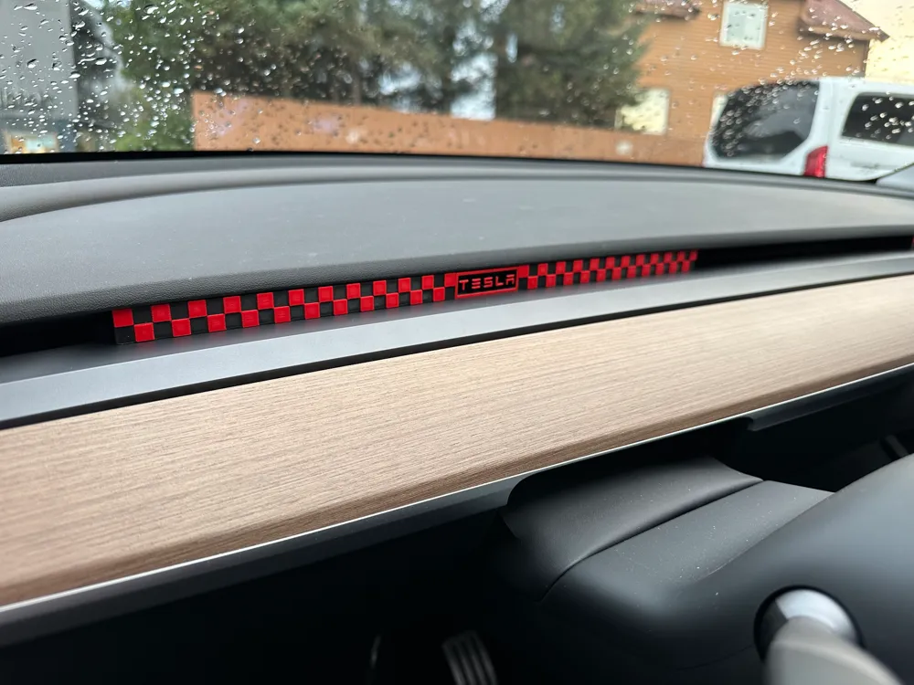 Tesla Model Y Vent decor - Finish line w/logo by Emil90 - MakerWorld