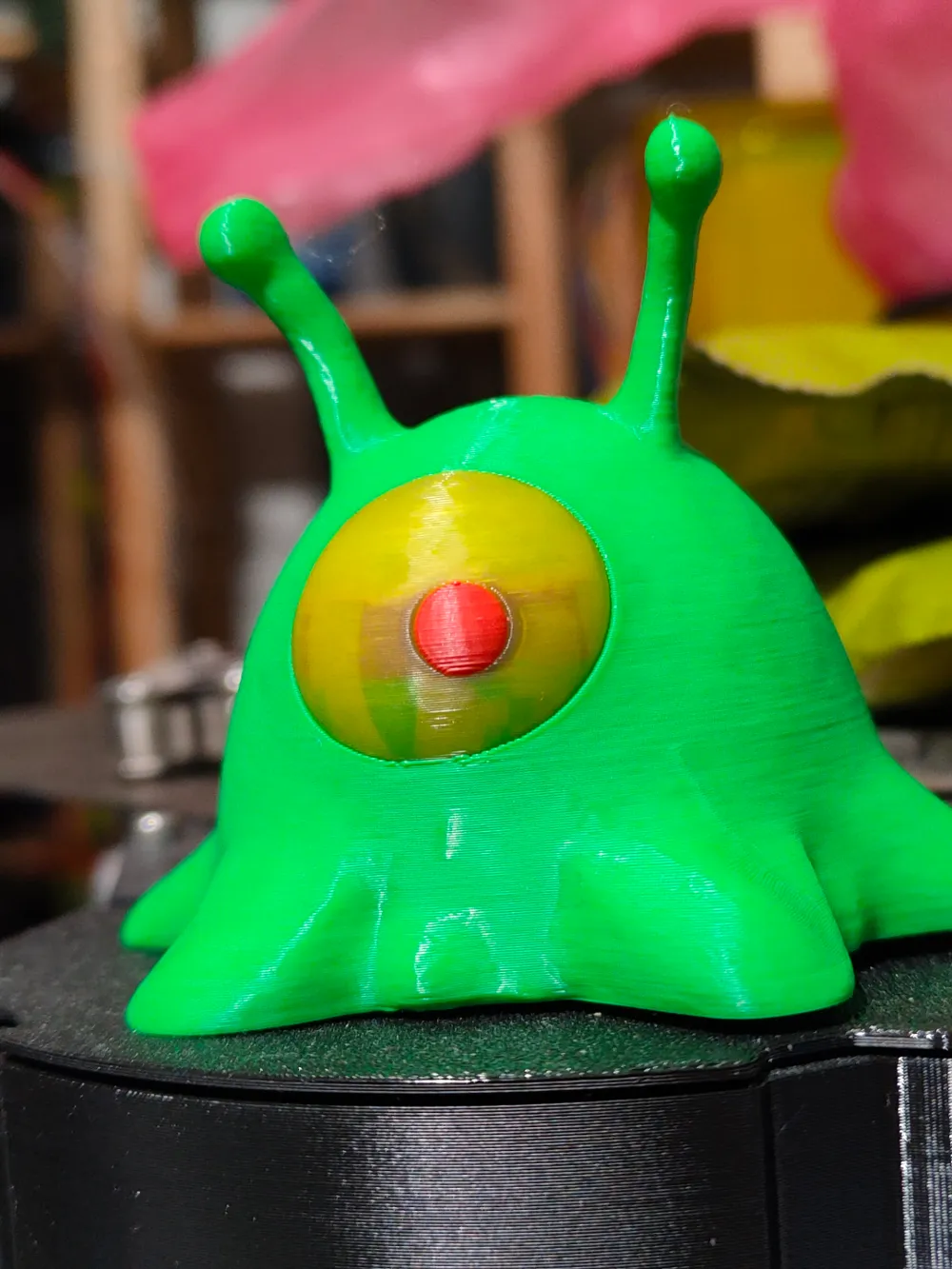 Futurama Brain Slug (AMS) Remixed by Zetta Art - MakerWorld