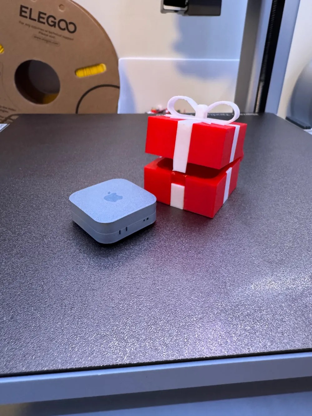 Gift box - Mac mini included by GoodLuckeR - MakerWorld