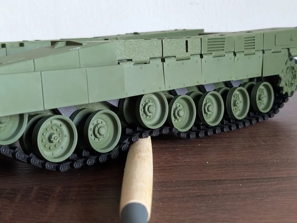 Xl Cyberbrick Leopard A7 Tank - Free 3D Print Model - MakerWorld