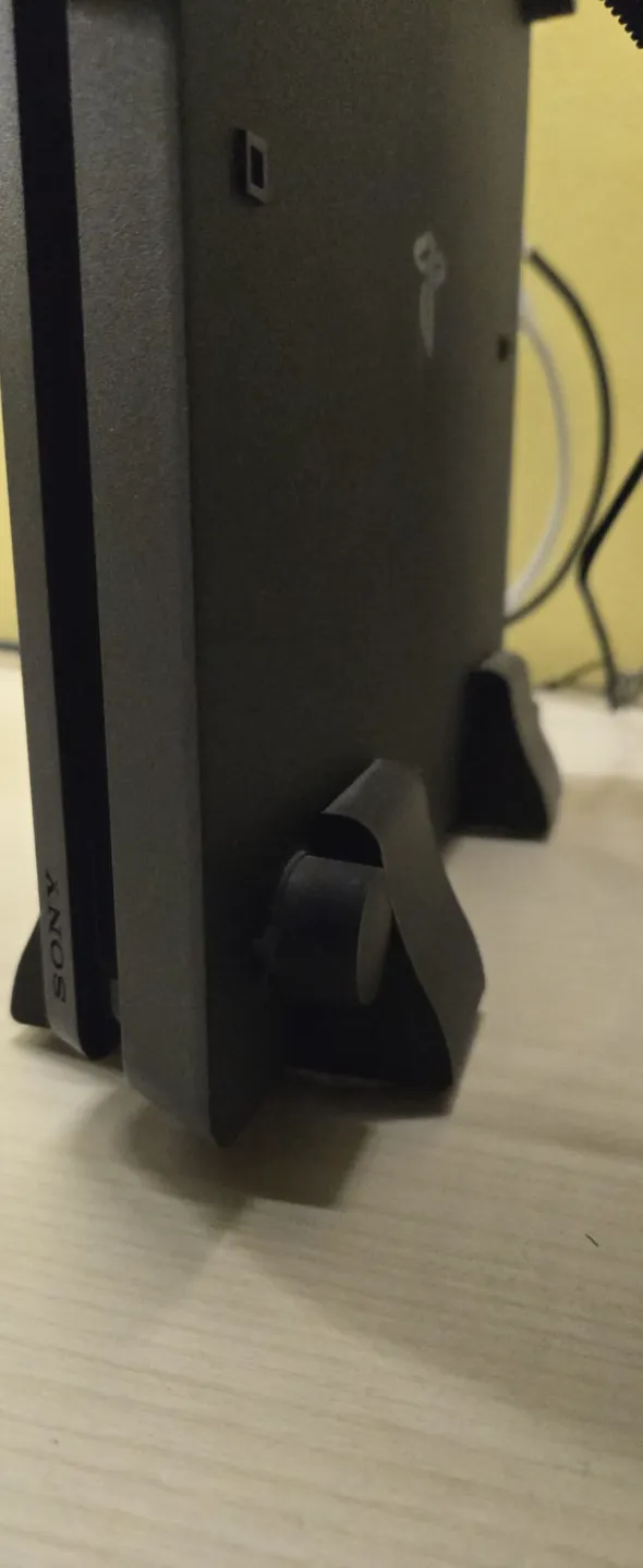 PS4 Slim vertical stand on table - Free 3D Print Model - MakerWorld