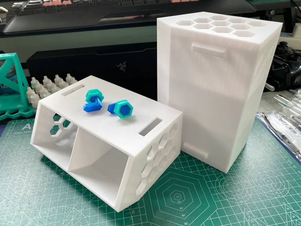 Honeycomb Storage Box by MonkeyAMOON MakerWorld: Download Free 3D Models