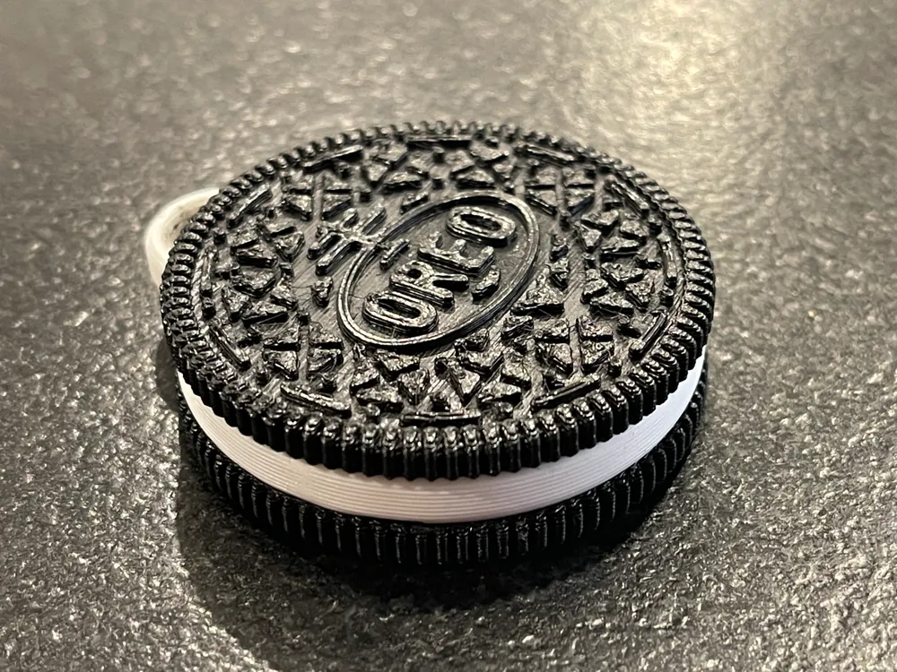 Oreo AirTag keychain remodeled by DarkMatter MakerWorld: Download Free ...
