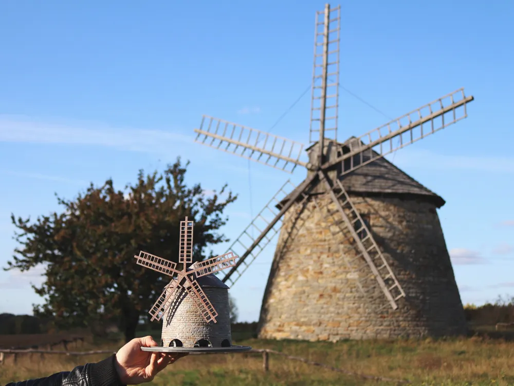 Dutch-style Windmill Bird feeder from Szwarszowice by Johnny_Bit ...