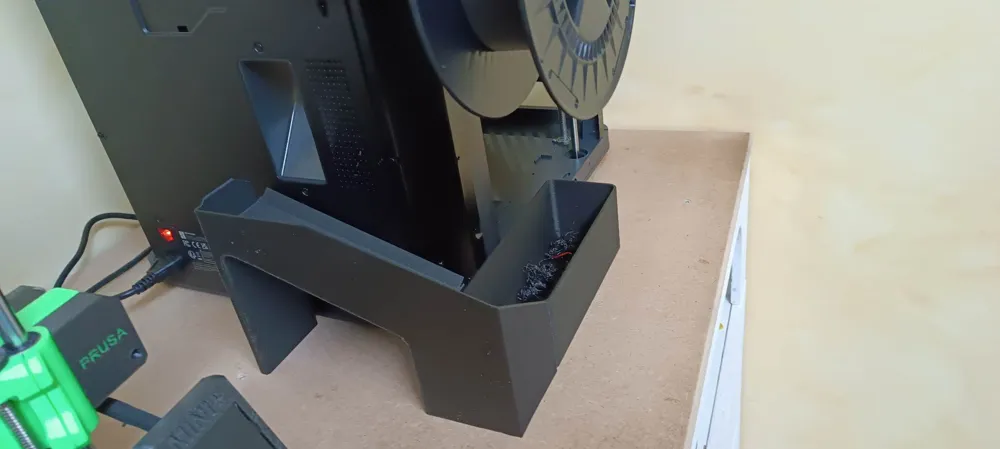 Bambu Chute with removable waste bucket (print without support) Remixed ...