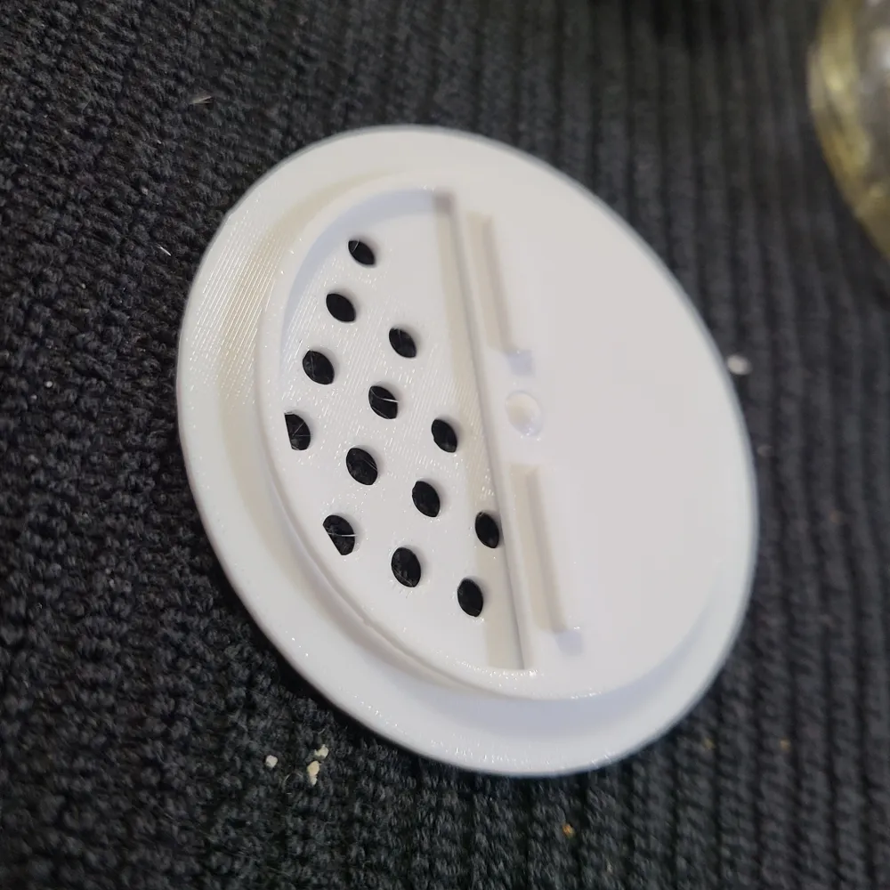 Shaker Lid for Small Mason or Ball spice jar - Free 3D Print Model ...