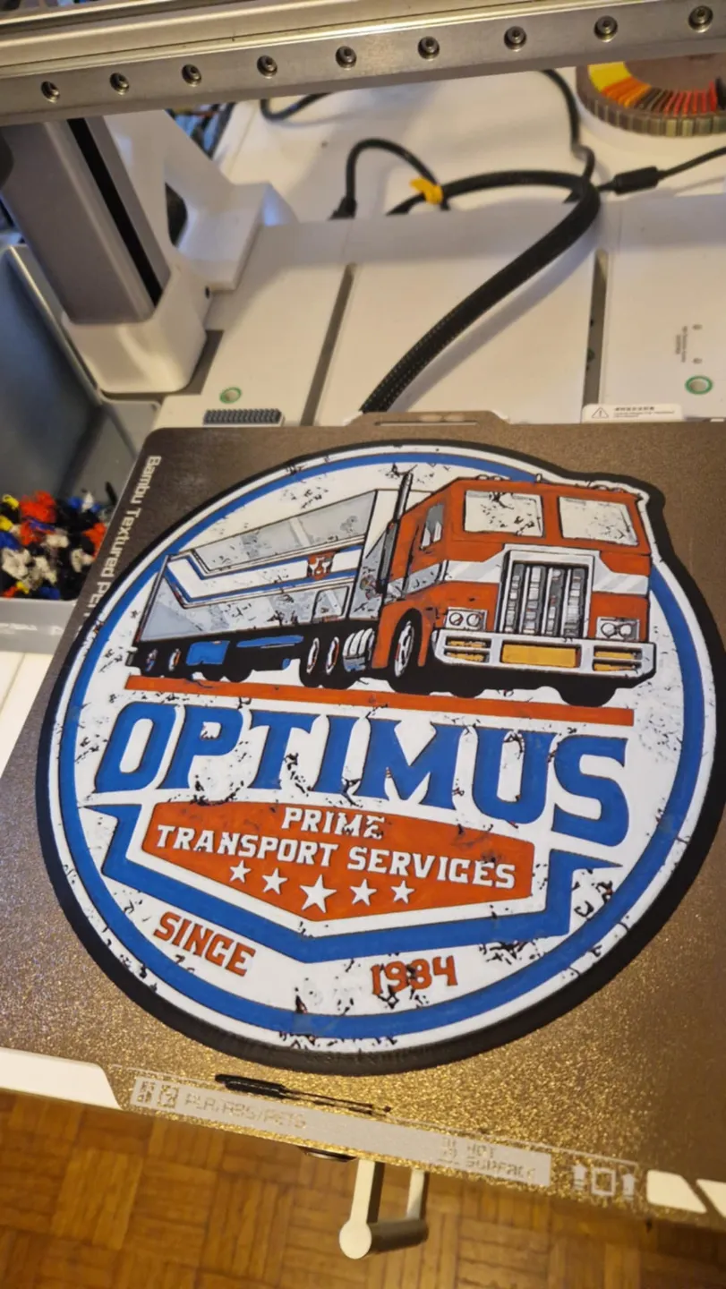 Transformers Hueforge - Optimus Prime Transport by Dakiren - MakerWorld