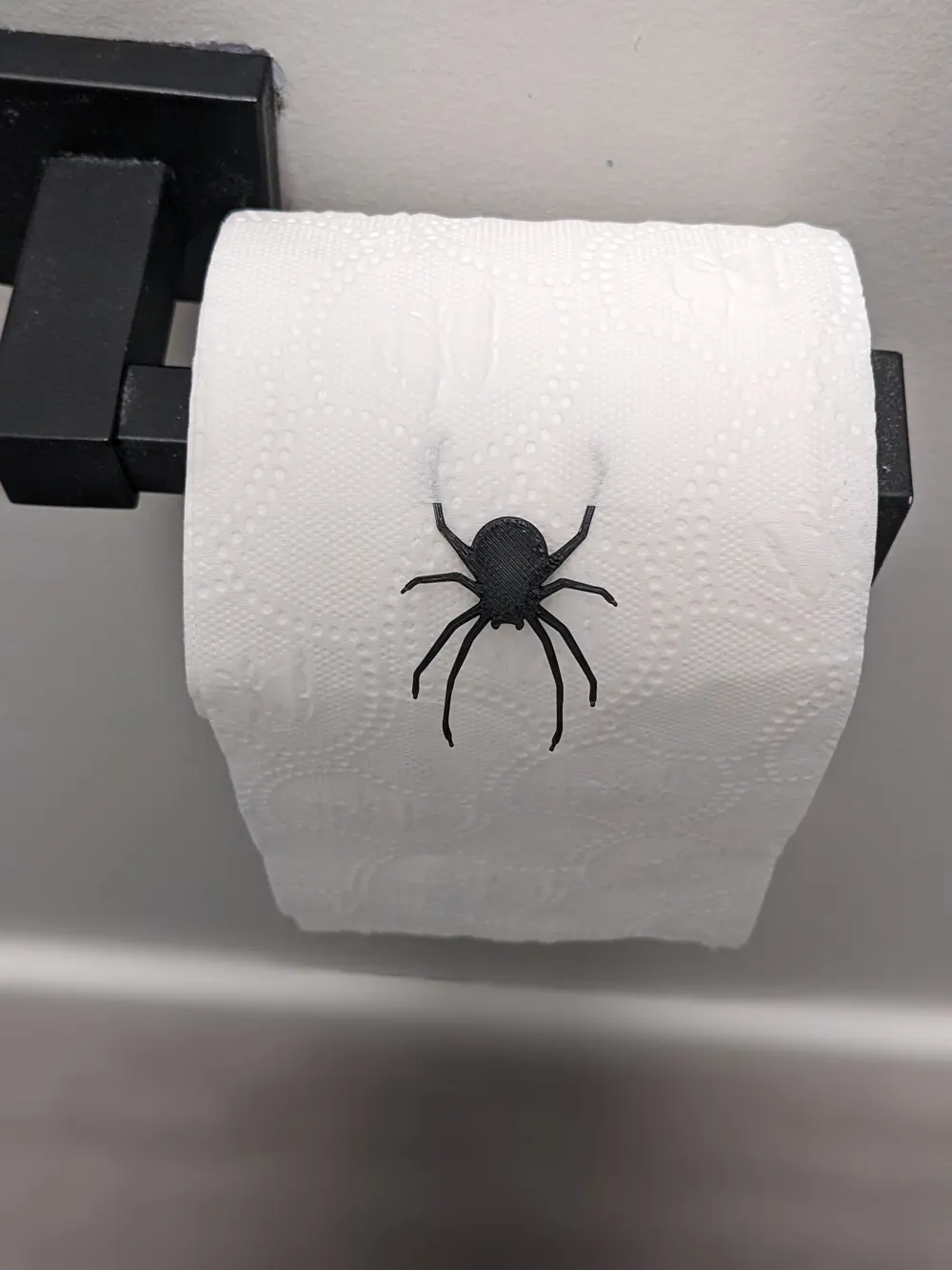 Toilet‑Roll Ambush Spider - April Fools Prank - Free 3D Print Model ...