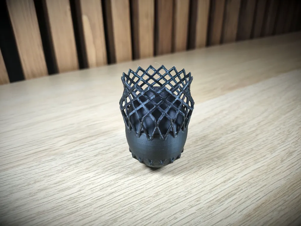 Queen Egg - God save the Queen by goyetus - MakerWorld