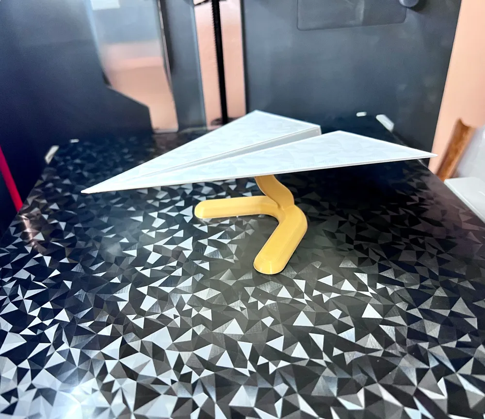 Paper plane by 3D servis MakerWorld: Download Free 3D Models