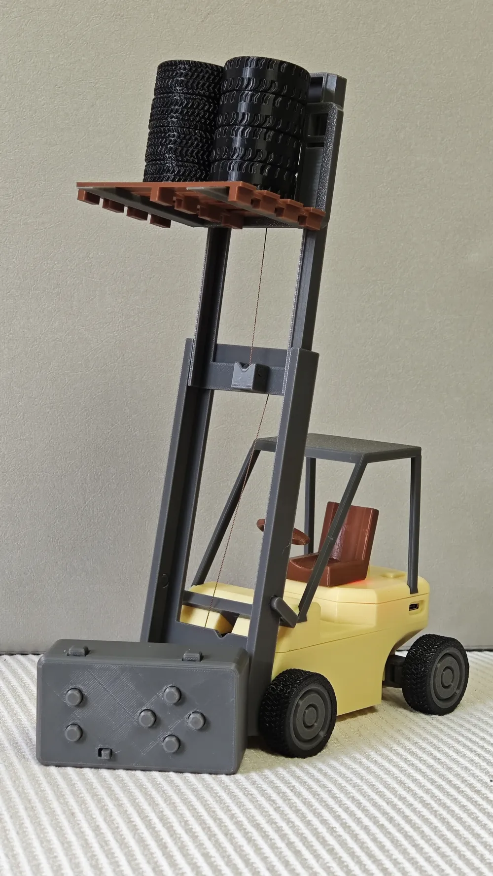 8-Channel Full-Function Remote Control Forklift Loader Elevator (Wheel ...