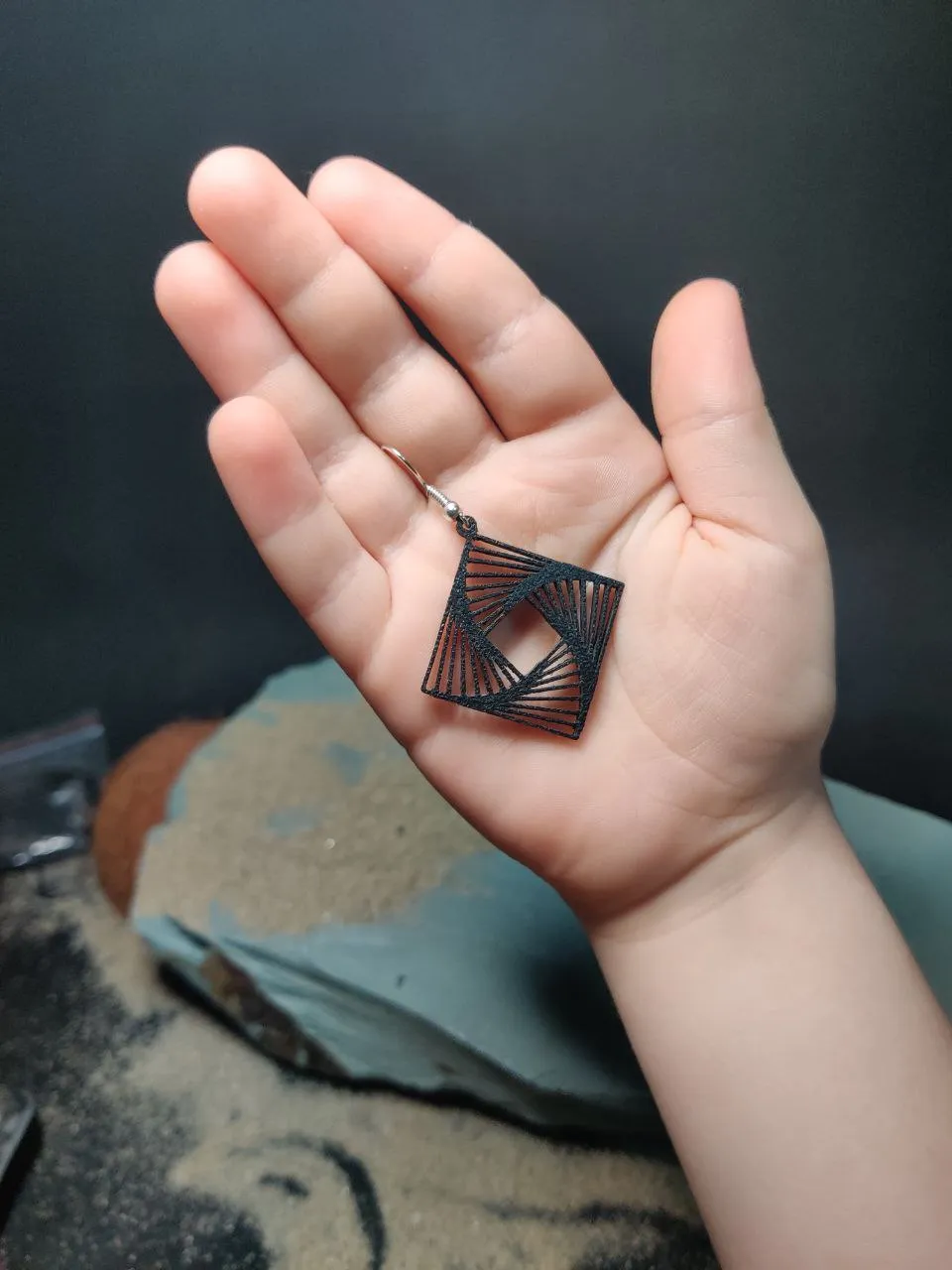 Orbit Squared-earrings by Varvatos MakerWorld: Download Free 3D Models