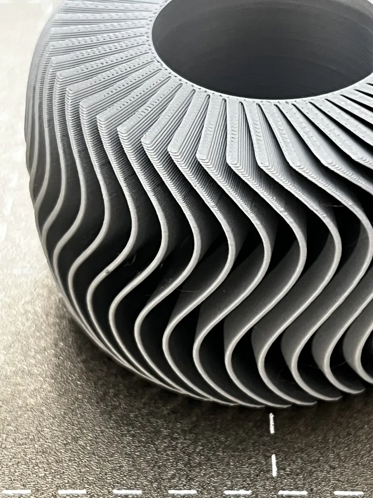 Minimalism Wave Pen-Holder - Free 3D Print Model - MakerWorld