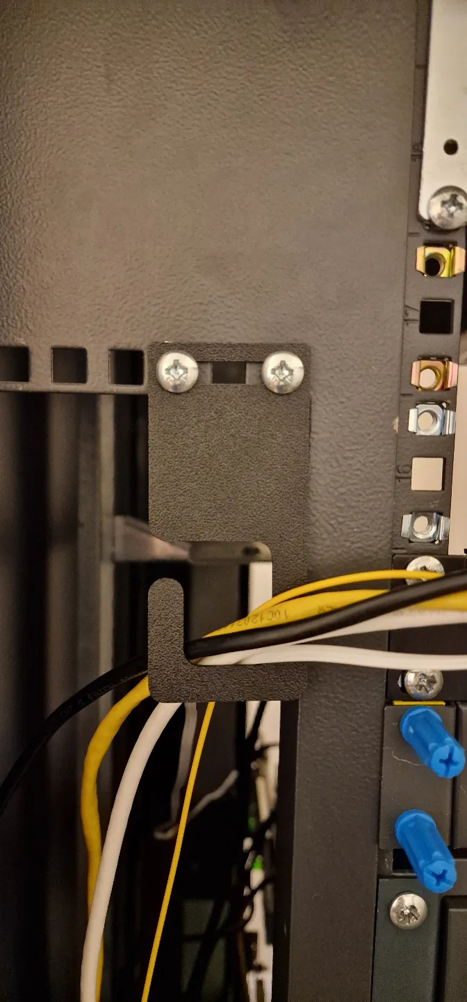 Vertical U Rack Wire Management Hook by Alex - MakerWorld