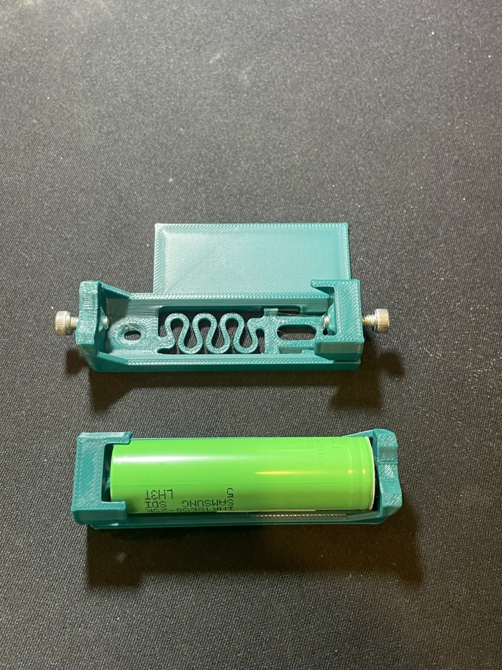 18650 holder easy connecter by Adrian - MakerWorld