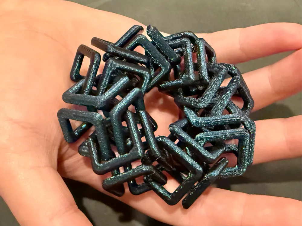 Infinite edge cube loop by Purple Pterodactyl MakerWorld: Download Free ...